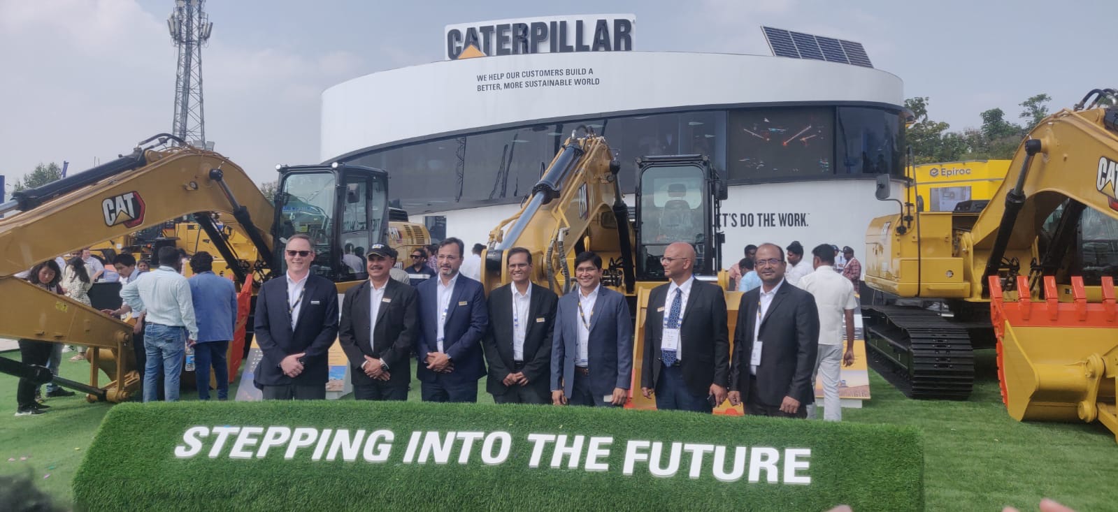 CATERPILLAR SHOWCASES PRODUCT SOLUTIONS AND SERVICES TO SUPPORT INDIA’S ...
